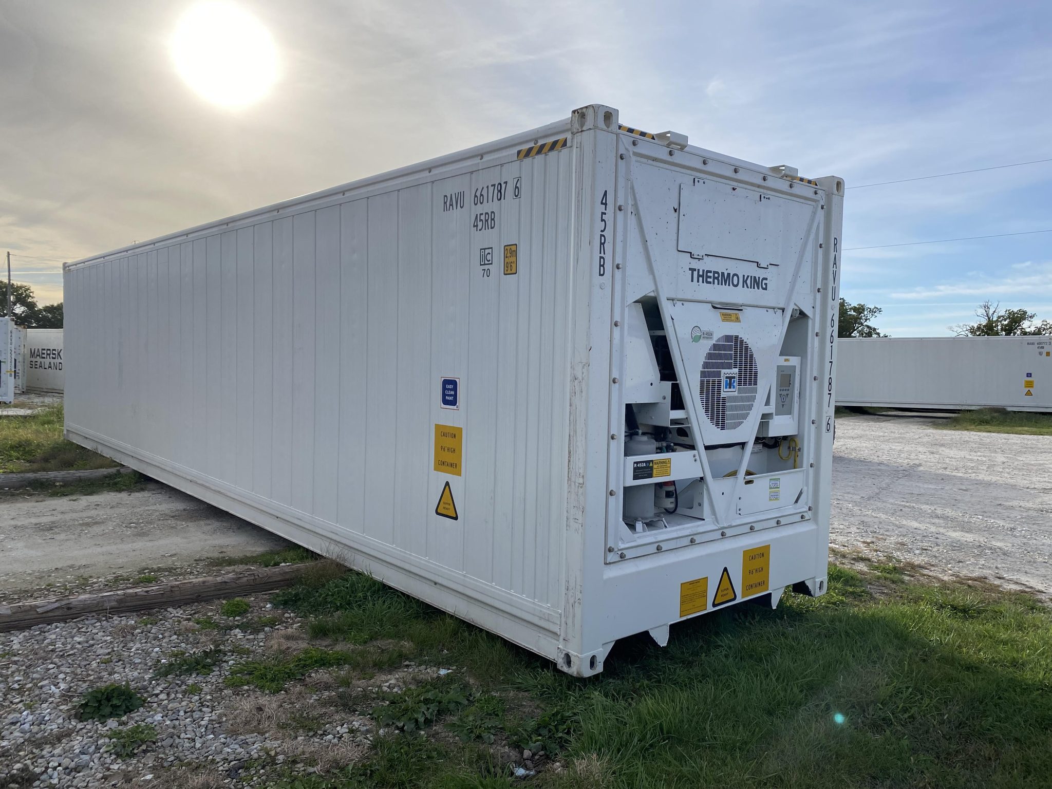 Refrigerated Shipping Containers For Sale & Rent I Smithshire, IL